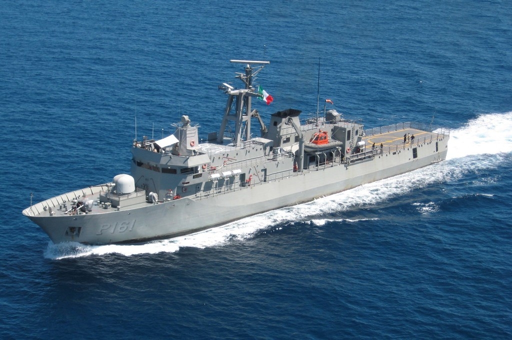 Azteca Class Patrol Vessel USS Rafael Peralta (DDG 115) Returning To